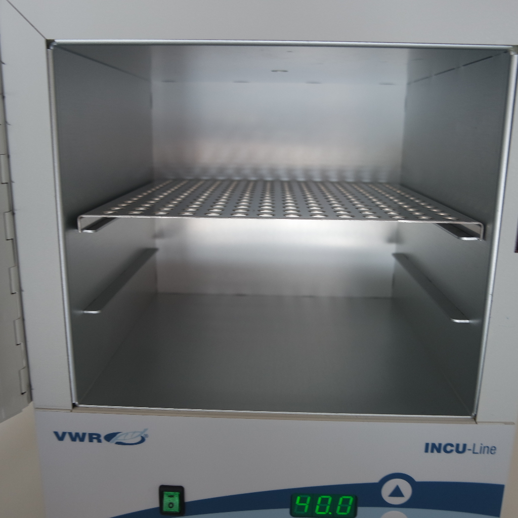 Used laboratory incubator, VWR INCU-Line IL10 - S-A-LE
