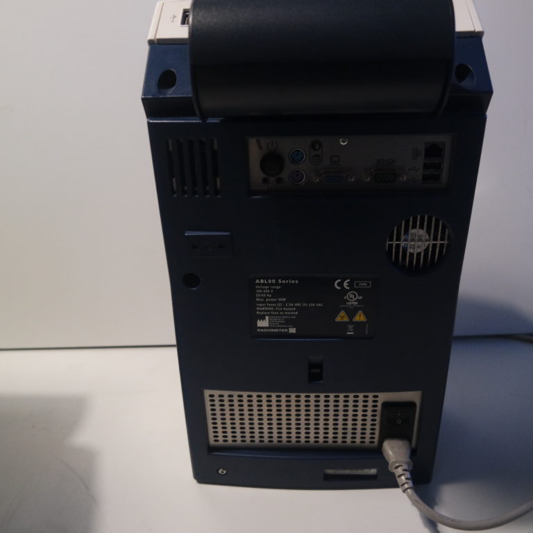 1106 - Used ABL90 Flex Plus blood gas analyzer - S-A-LE