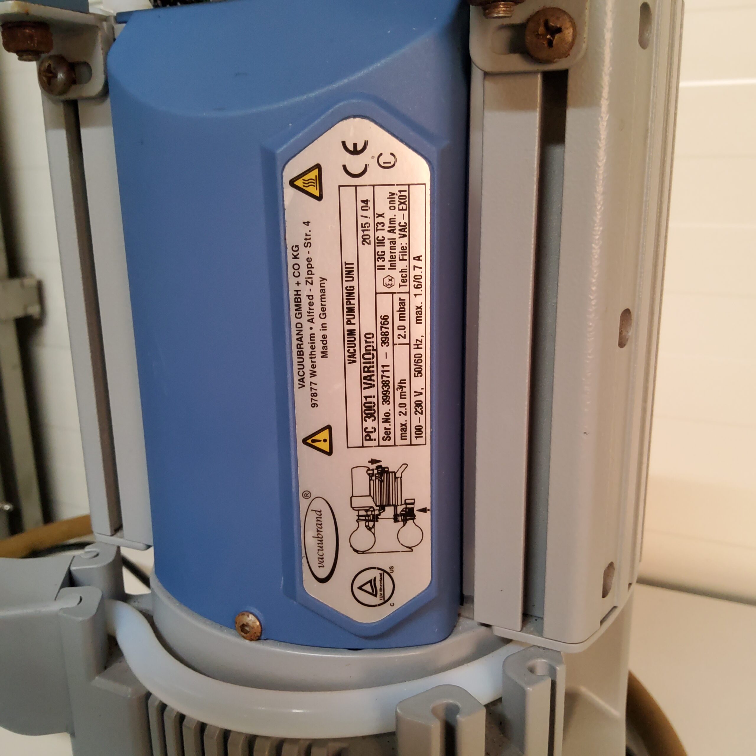 1262 - Used Vacuubrand PC3001 VarioPro - S-A-LE