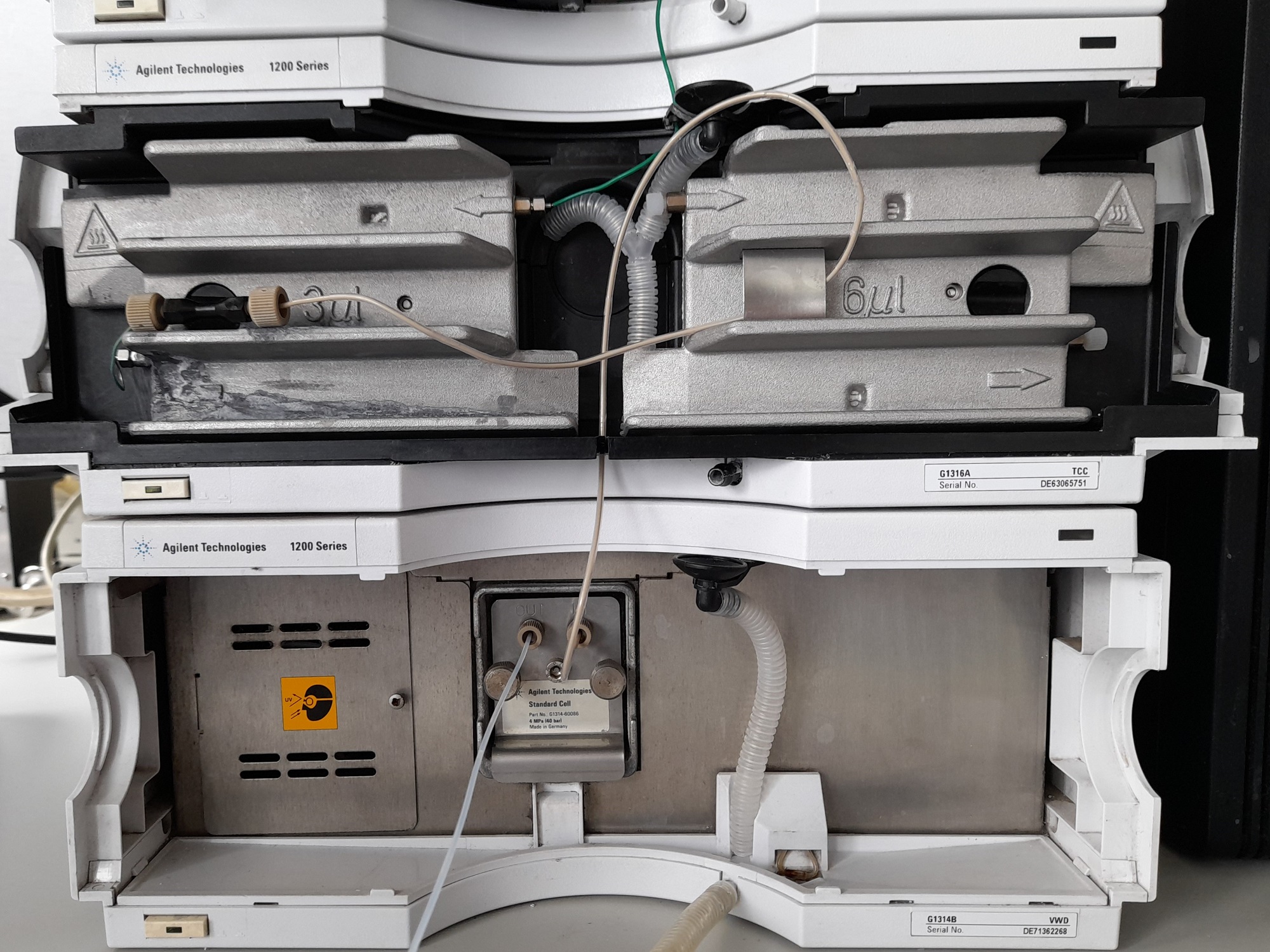 Refurbished Agilent 1200 HPLC system with VWD detector