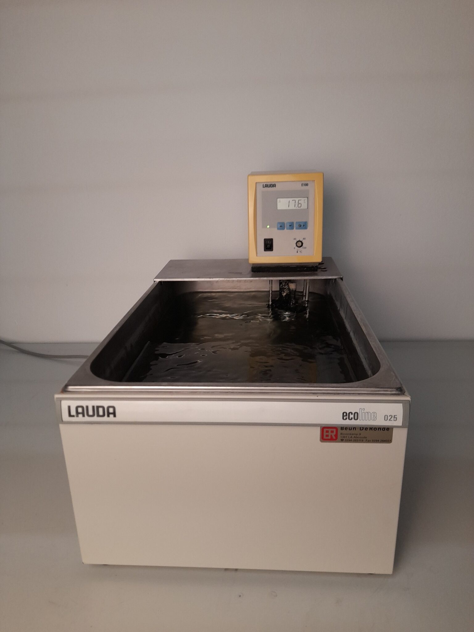 Used Lauda heating thermostat E100 with Ecoline 025 water bath