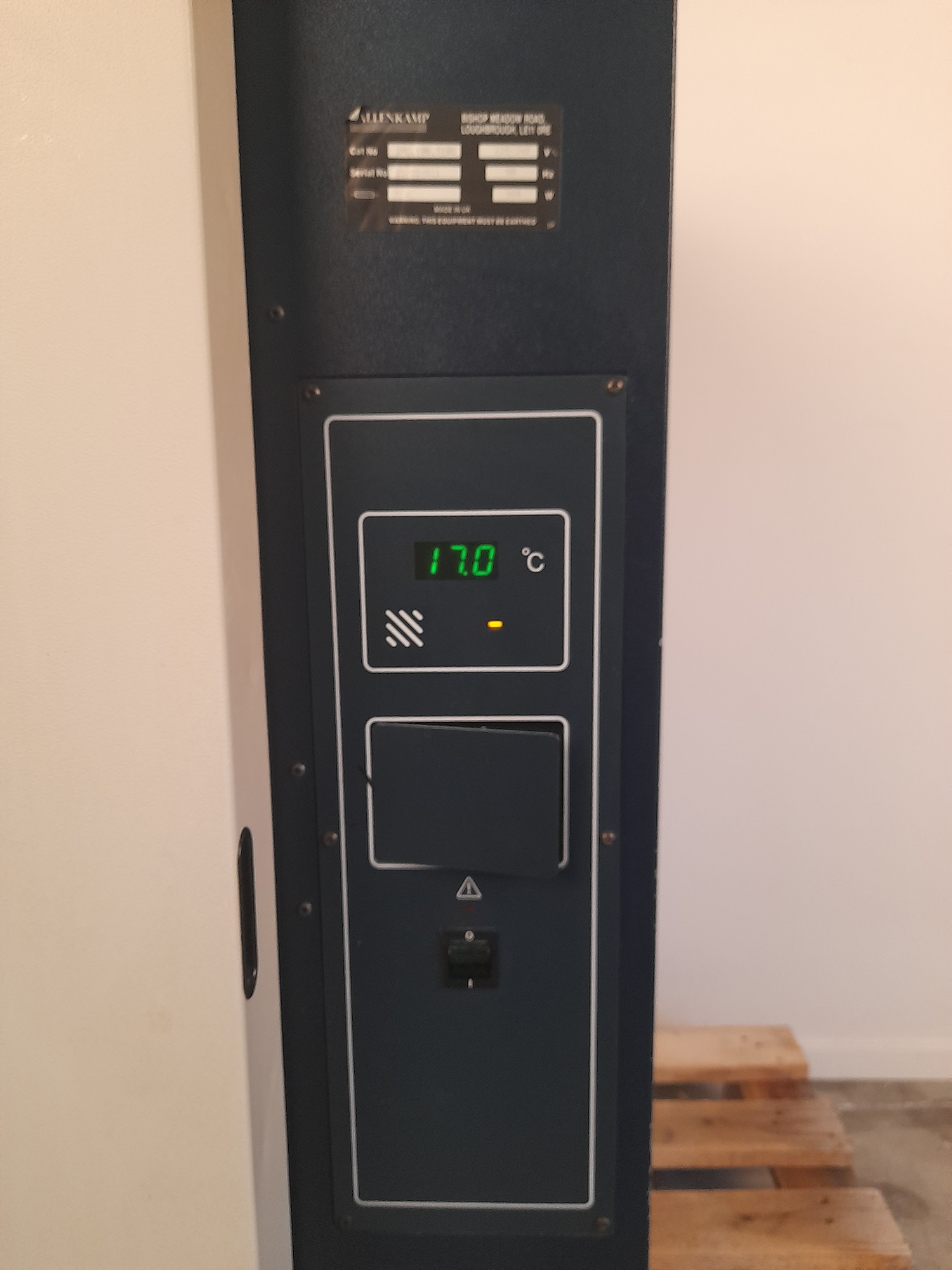 1392 - Used Sanyo Gallenkamp incubator INC.100.310G - S-A-LE