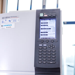 1540 - Used Shimadzu GC-FID model GC-2014 - S-A-LE