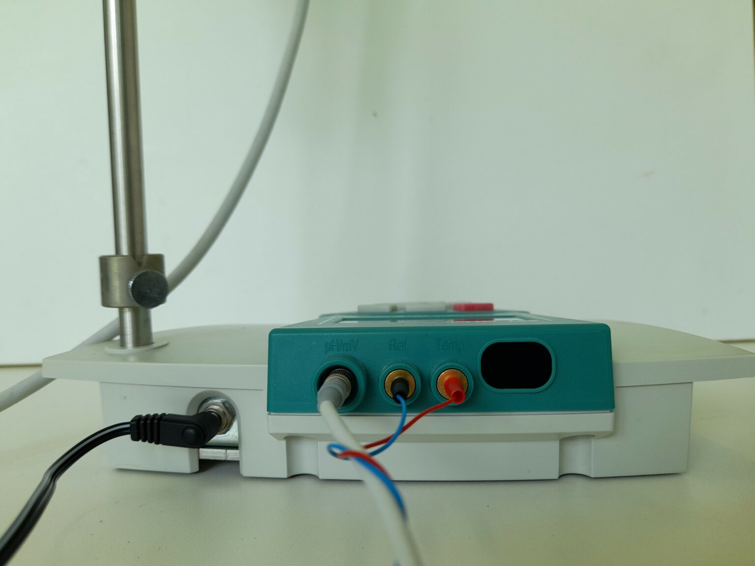 1551 - Used Metrohm pH meter 827 (pH lab) - S-A-LE