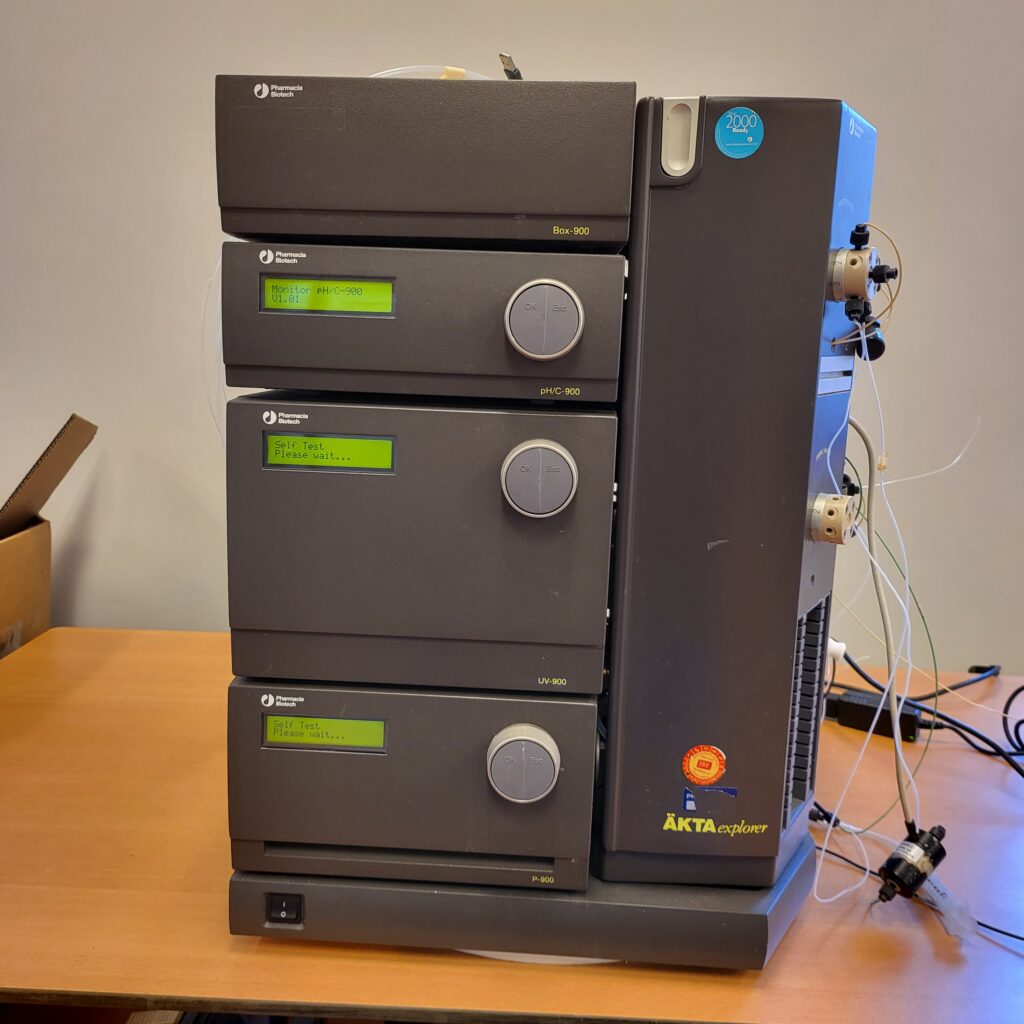 2246 - Used Pharmacia Akta Explorer - S-A-LE