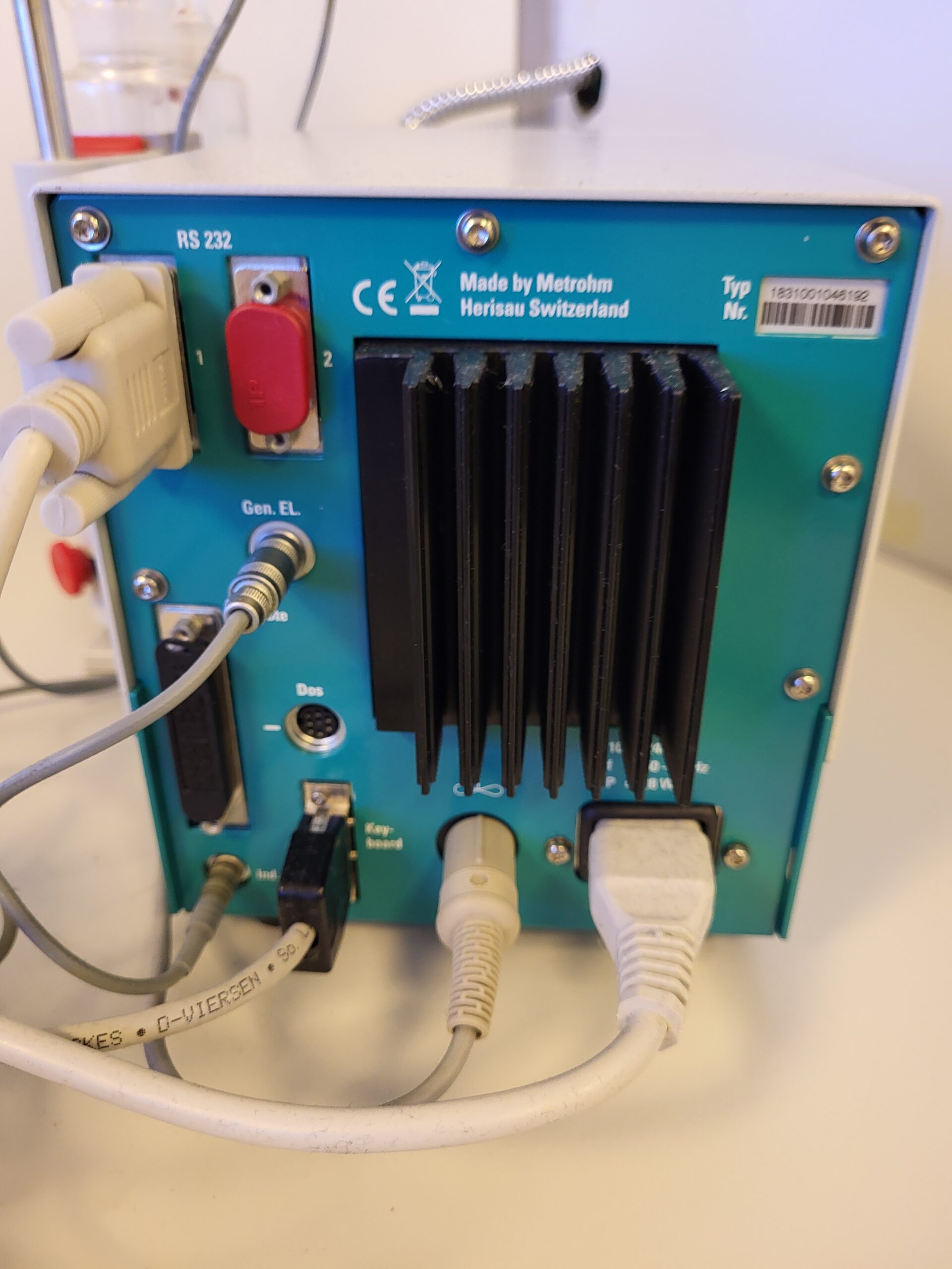 2439 - Used Metrohm 831 KF Coulometer Karl Fischer titration system - S ...