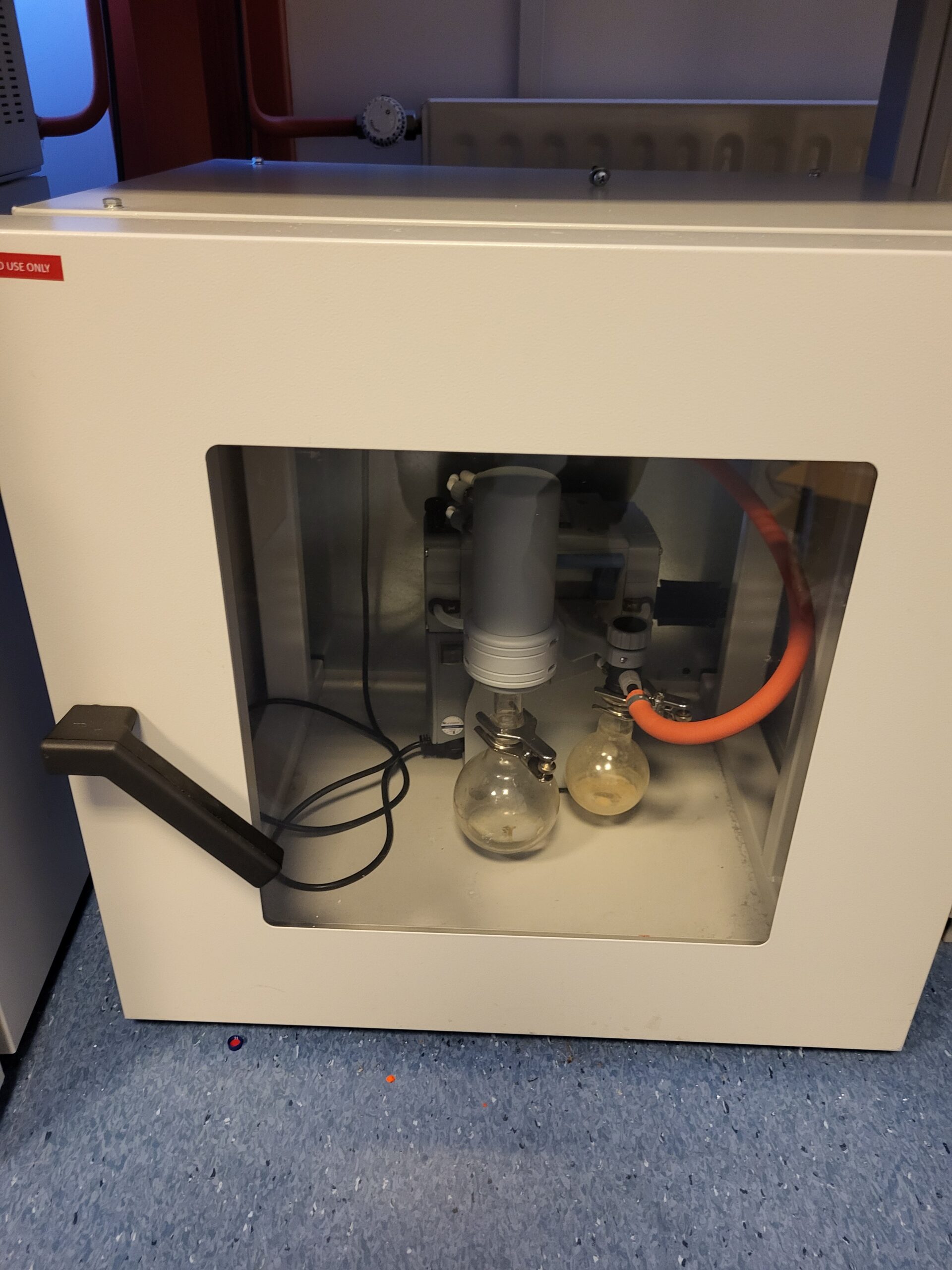 2468 - Used Vacuubrand MZ 2C NT + AK + EK Chemistry Vacuum System - S-A-LE